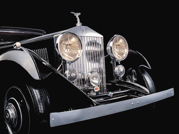 Black Badge Rolls-Royce Collection: Born from Heritage - Just British
