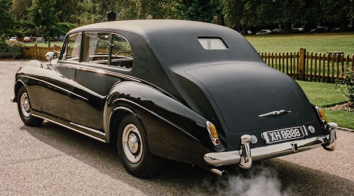 Black Badge Rolls-Royce Collection: Born from Heritage - Just British