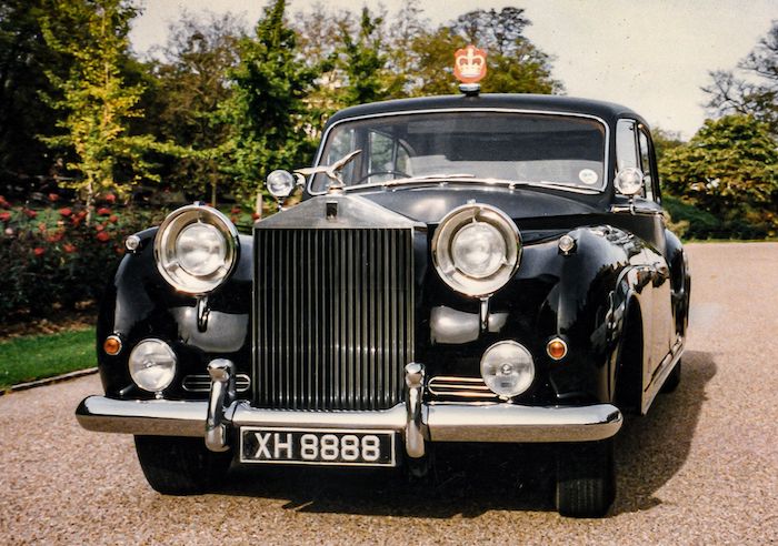 Black Badge Rolls-Royce Collection: Born from Heritage - Just British